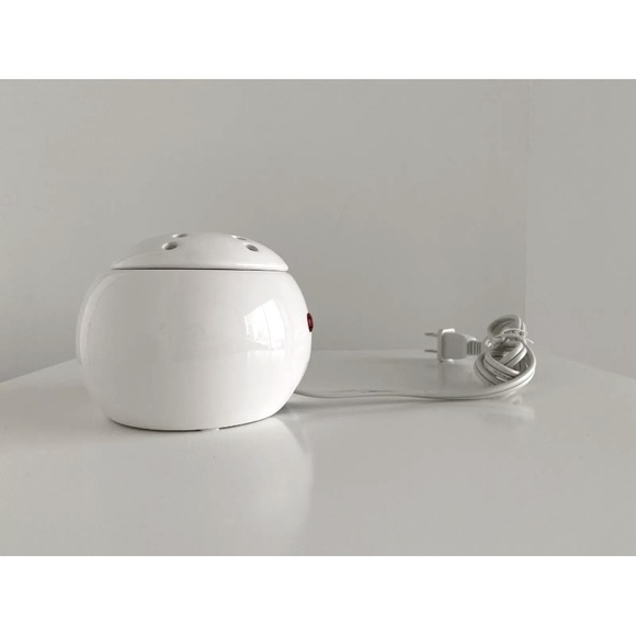 The Body Shop | Accents | The Body Shop Easy Aroma Electric Diffuser ...